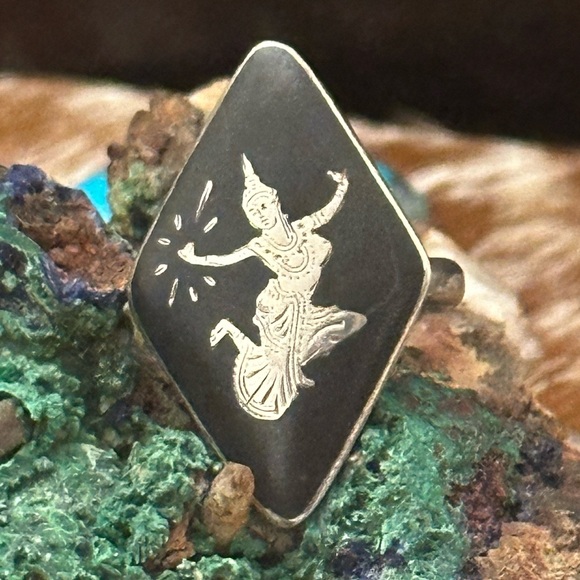 Jewelry | Vintage Siam Sterling Silver Ring | Poshmark